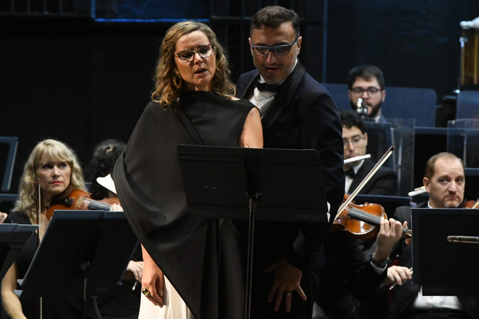 Tola y Aufe deslumbraron a Santa Fe junto con la Sinfónica y el ...